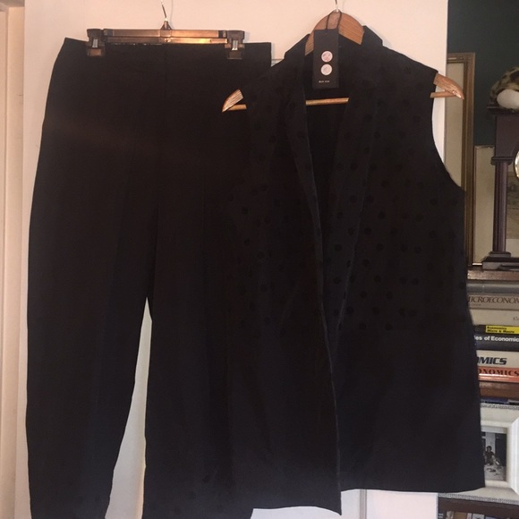 Sun Kim | Pants & Jumpsuits | Two Piece Capri Set | Poshmark